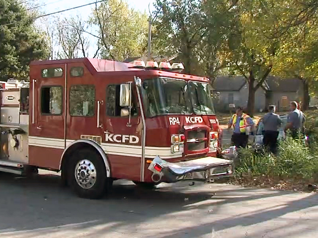 Kansas City Fire Department truck involved in wreck near 17th and ...