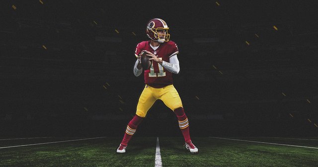 It’s official: Alex Smith trades Chiefs red for Redskins burgundy ...