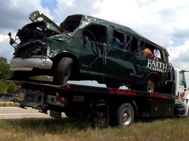 3 killed, 3 seriously hurt in Johnson County church van crash - KSHB ...
